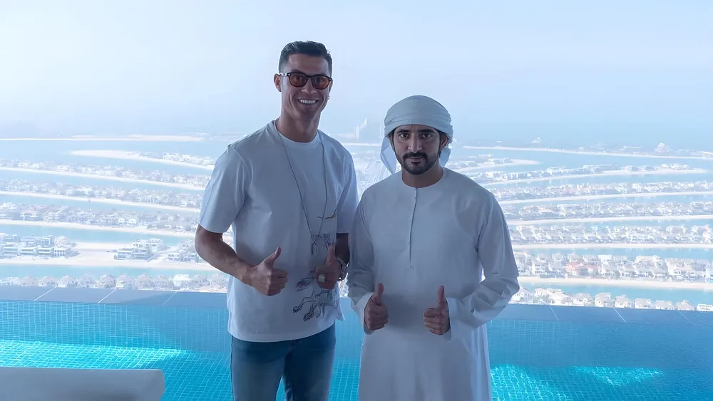 Celebrities Who Live In Dubai 60 Photos - Moonagedaydream.film